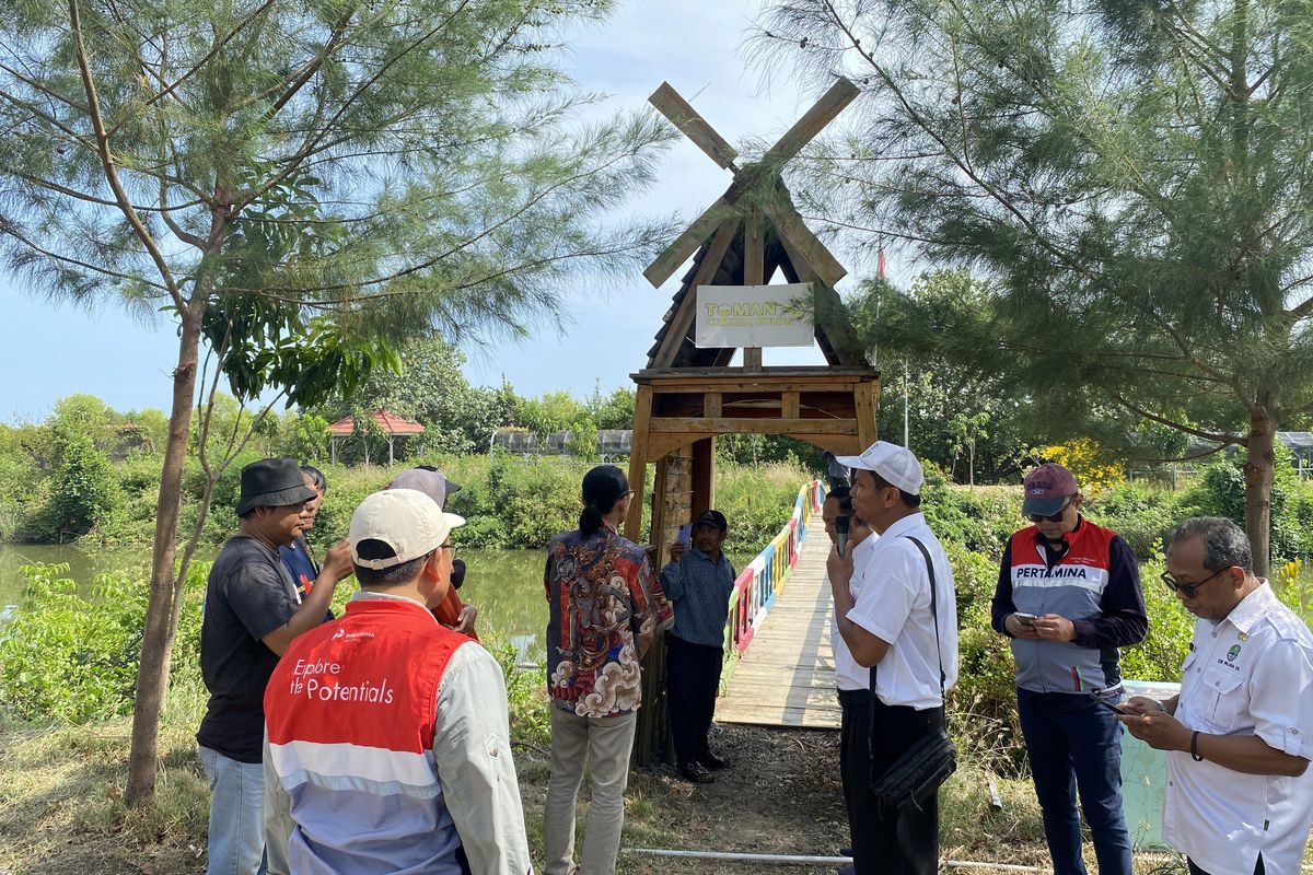Mimpi Besar Sudarno, dari Tanggul Sungai untuk Desa Cemara Kulon Indramayu