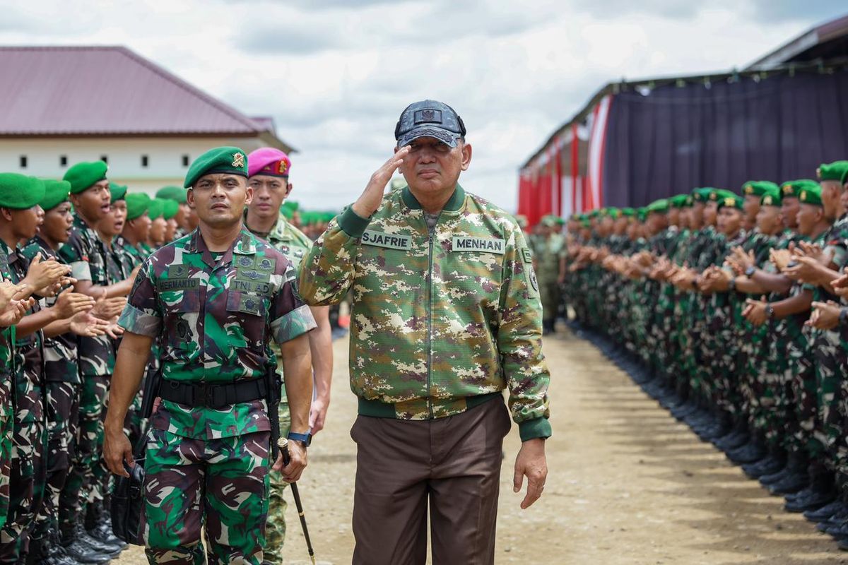 Tinjau Batalyon Teritorial Pembangunan Silampari, Menhan Bicara TNI Bertani
