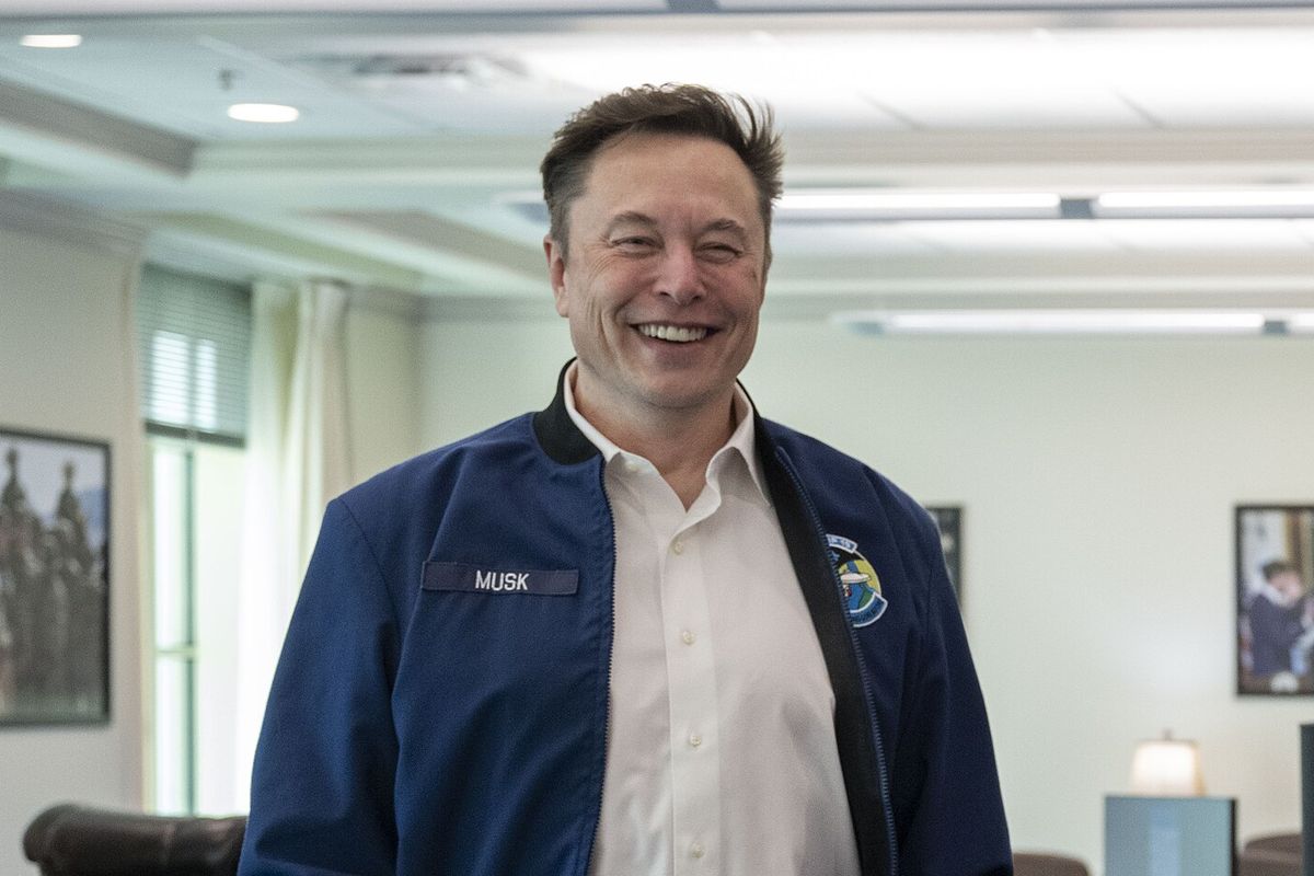 Elon Musk Borong Saham Tesla Senilai Rp 16,3 Triliun