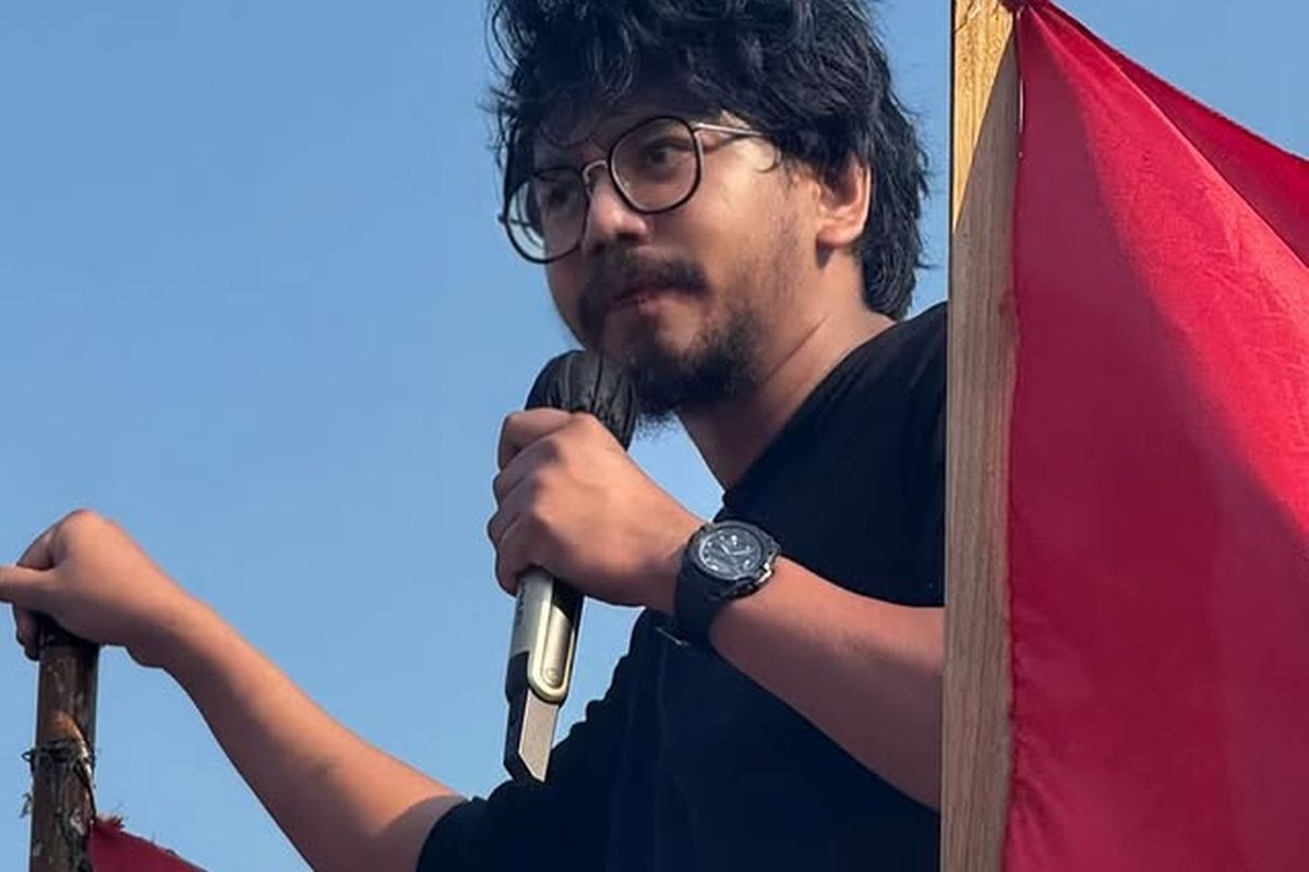 Belajar dari Charlie di Amerika dan Ferry Irwandi di Indonesia