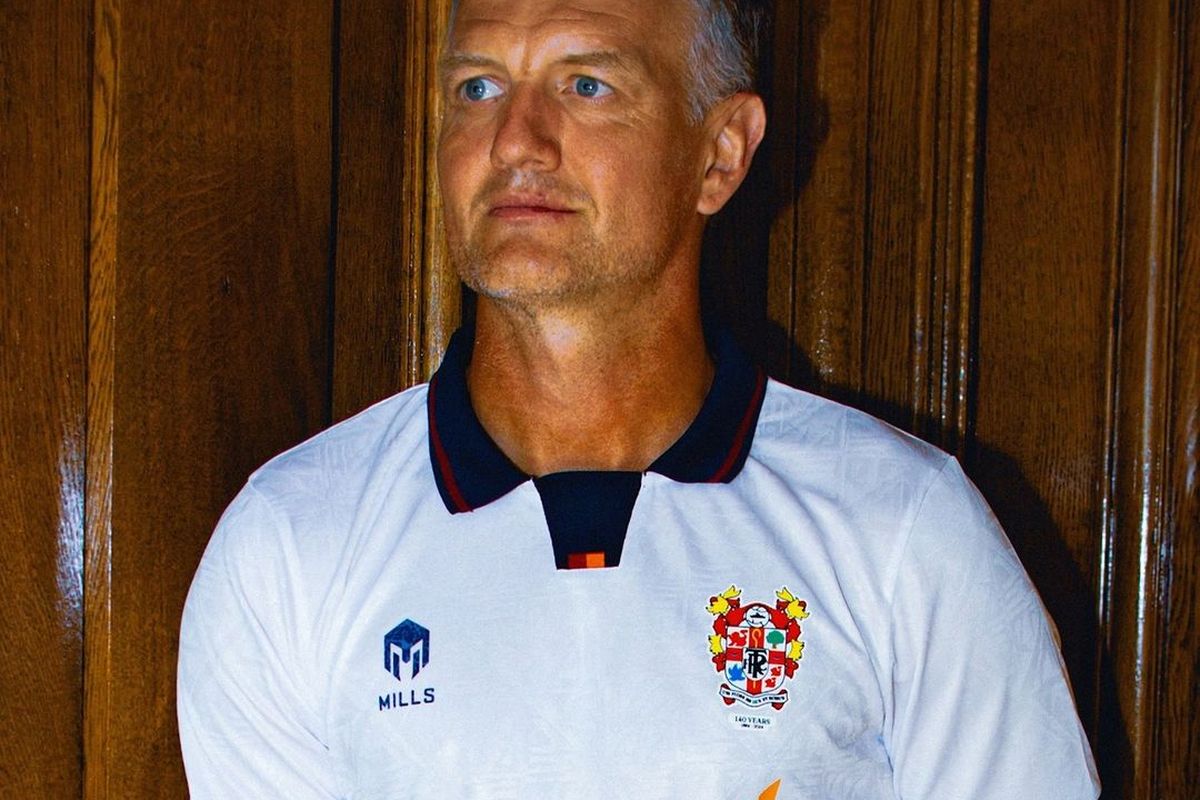 Tranmere Rovers Rilis Jersey Bersejarah dari Mills