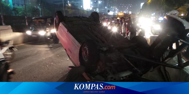 Taksi Terbalik di "Flyover" Kuningan