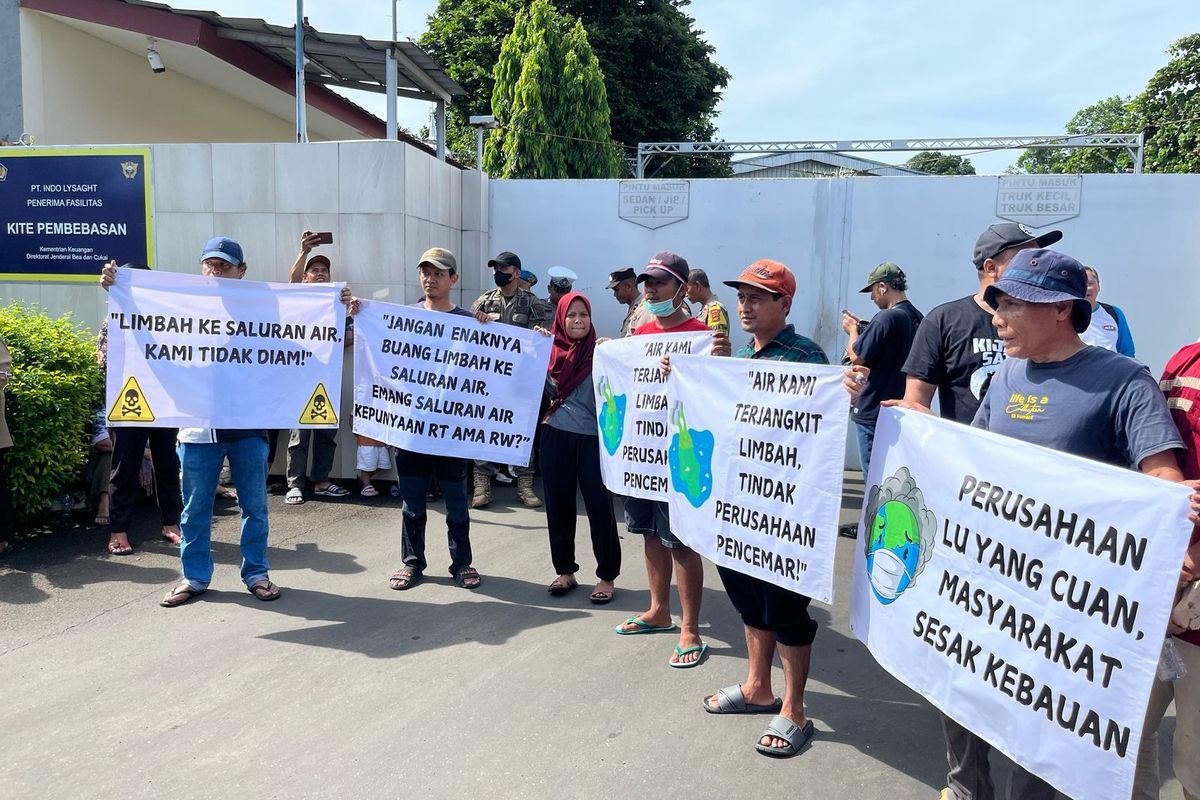 Apa Penyebab Limbah Pabrik di Depok Cemari Air dan Sebarkan Bau Busuk?