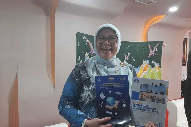 Kemendikbud Luncurkan Buku Pedoman Penyusunan Kurikulum Pendidikan Tinggi