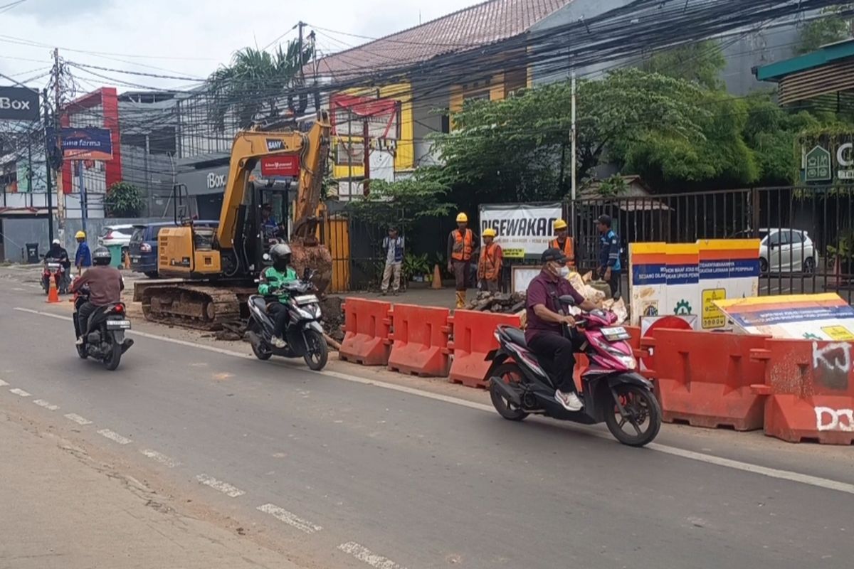 PAM Jaya Minta Maaf Jalan Raya Condet Macet Imbas Proyek Galian