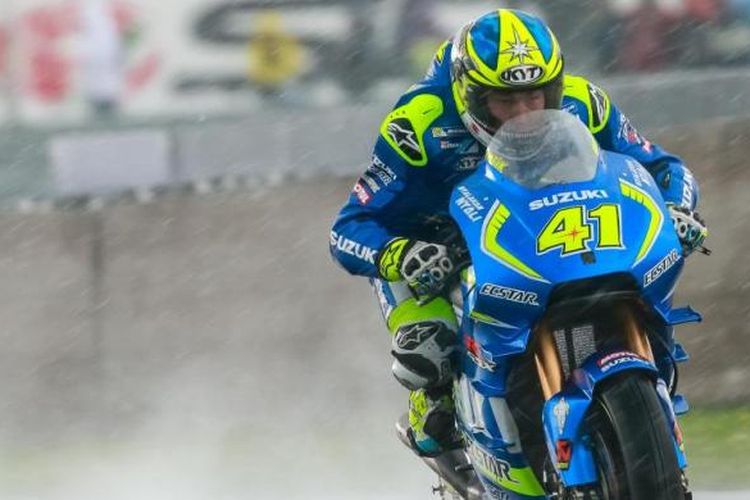 Aleix Espargaro Dapat Hadiah Spesial dari Suzuki, Satu Unit GSX-RR