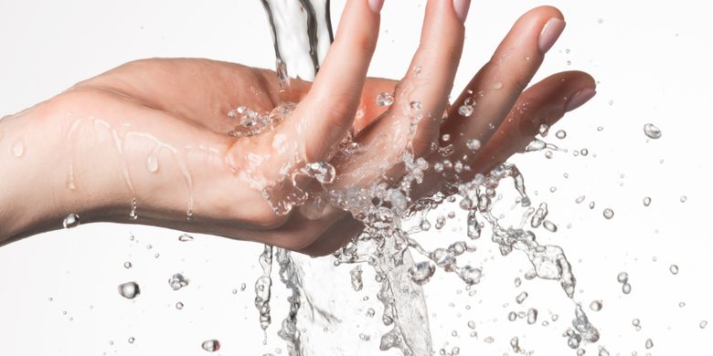 Menghitung Jumlah Air di Bumi...