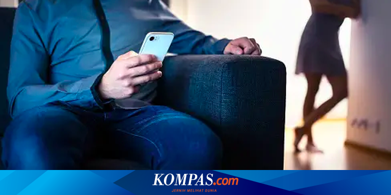 15 Tanda Pacar Selingkuh Saat LDR, Sering Tak Disadari