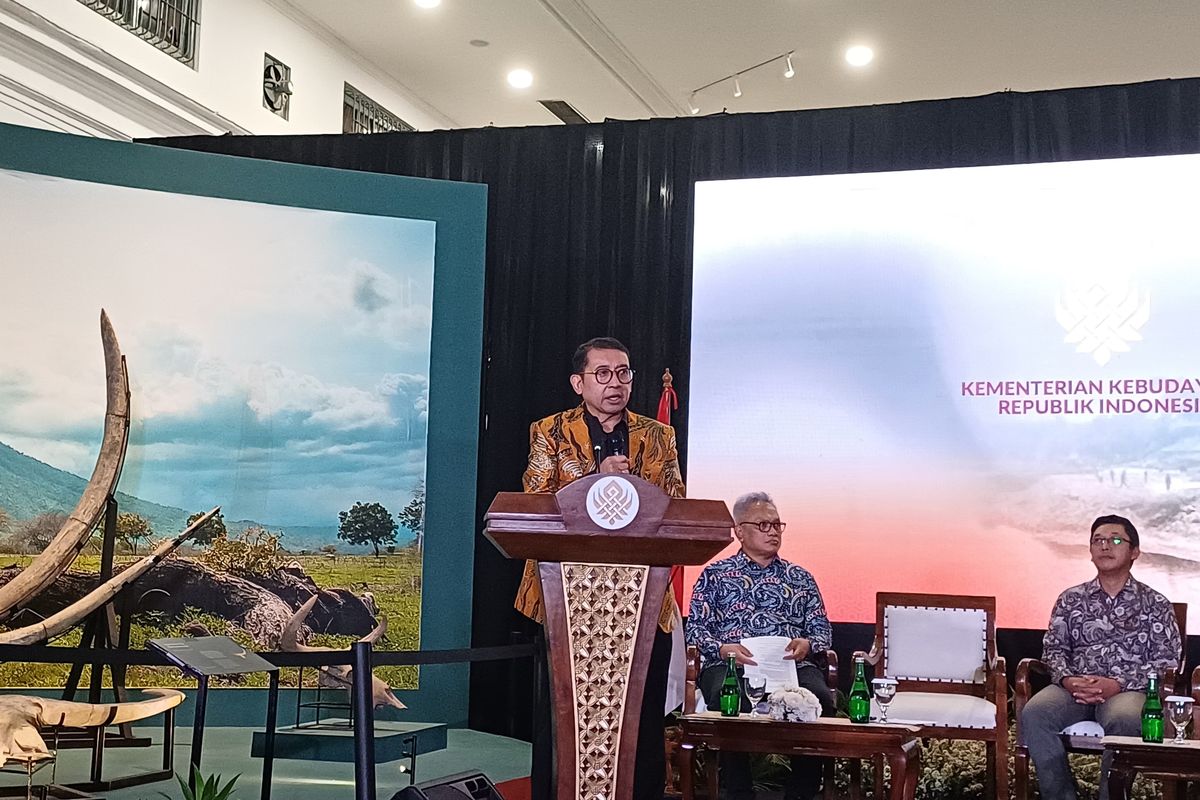 Banyak Artefak RI di Inggris, Fadli Zon: Raffles Perampok Budaya yang ...