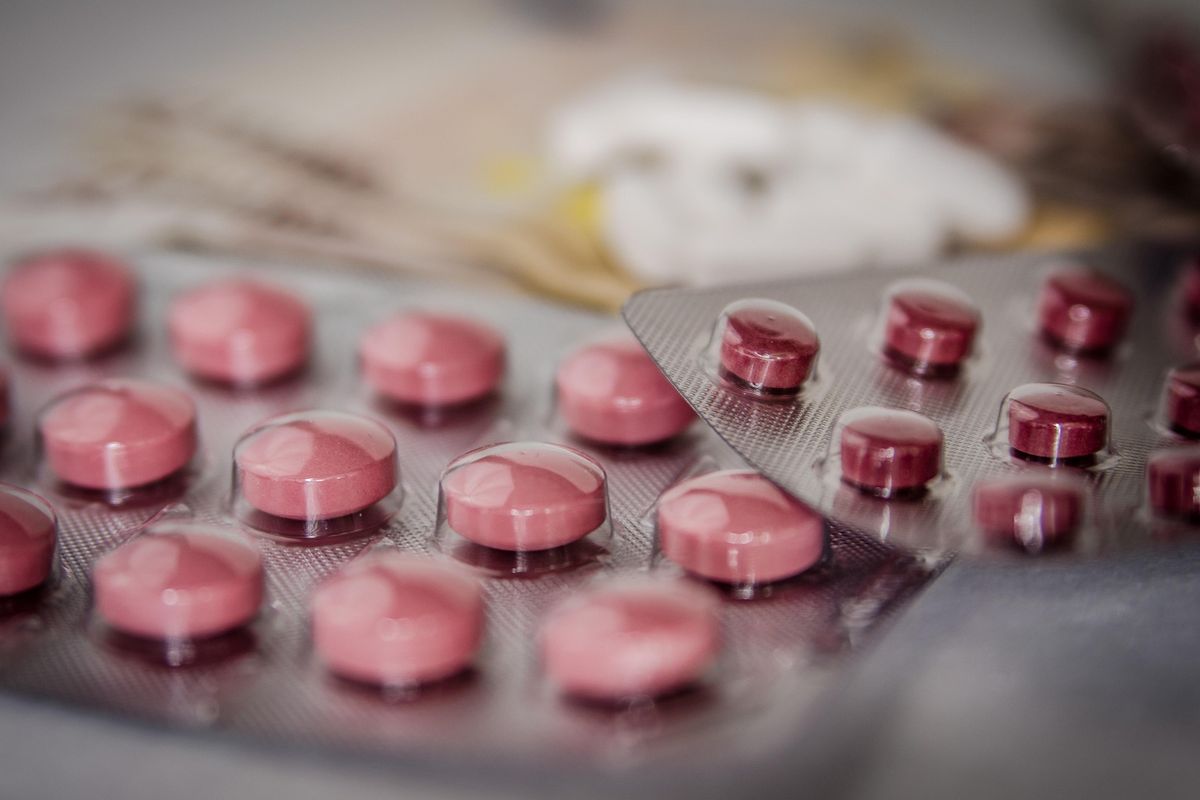 Harga Obat Naik akibat Rupiah Melemah, YLKI Desak Kemandirian Farmasi