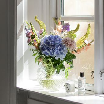 7 Cara Menghidupkan Kembali Bunga yang Layu