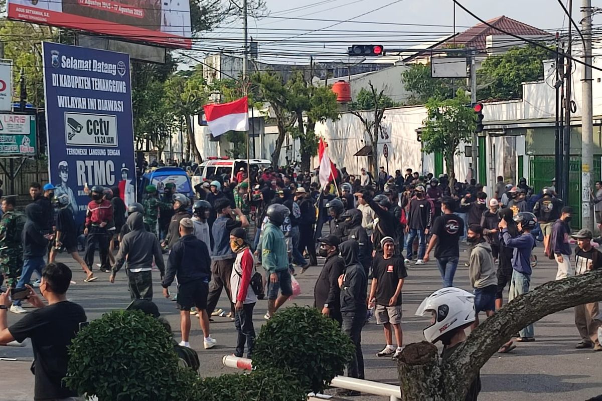 Kericuhan Usai Demo di Temanggung, 67 Orang Jadi Korban, Balita Kena Gas Air Mata