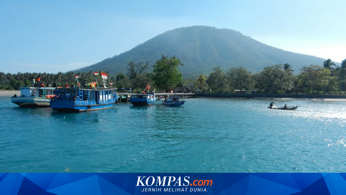 10 Pantai Lampung yang Wajib Dikunjungi, Bisa Lihat Lumba-lumba Hingga ...