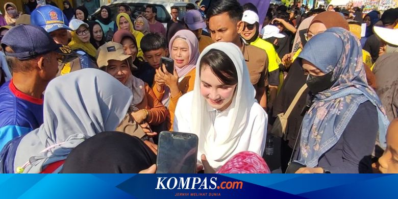 Saat Arumi Bachsin ke Trenggalek, Bawa Salam dari "Mantan Pacar"