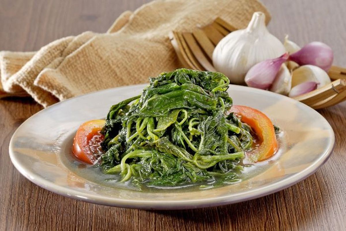 Resep Sayur Bayam Tumis, Menu Sahur Praktis Cukup 6 Bahan