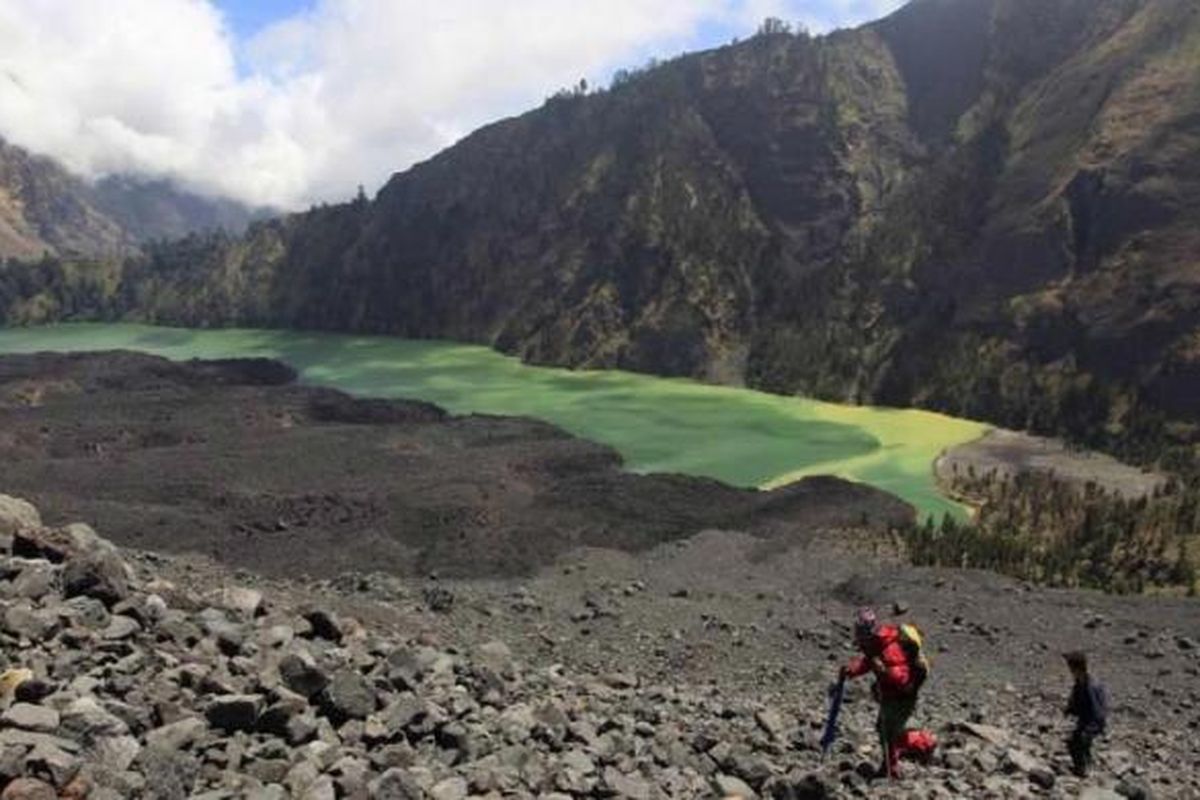Gunung Barujari Level II Waspada, TN Gunung Rinjani Batasi Pendakian