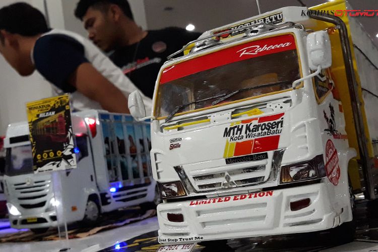 Modifikasi Miniatur Truk Ikut Ramaikan JTF 2018