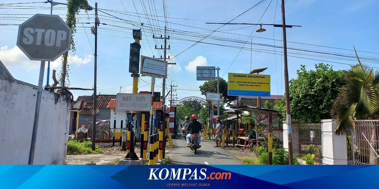Cara Aman Motor Saat Lewat di Perlintasan Kereta - TrendRadars Indonesia