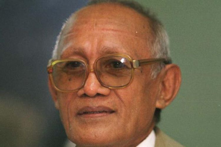 Sastrawan Gerson Poyk Diabadikan Namanya untuk Taman Budaya di NTT