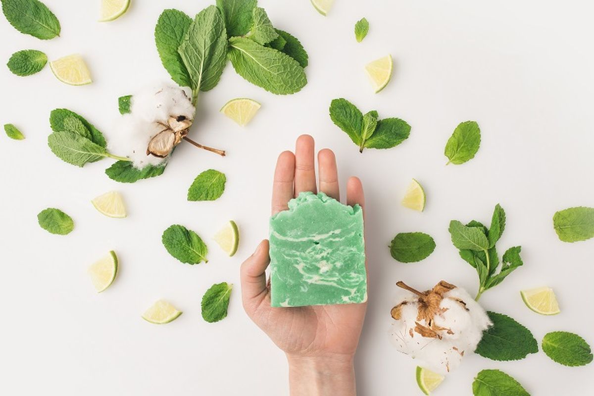 Simak, Ini Perbedaan Sabun Natural dan Sabun Komersial