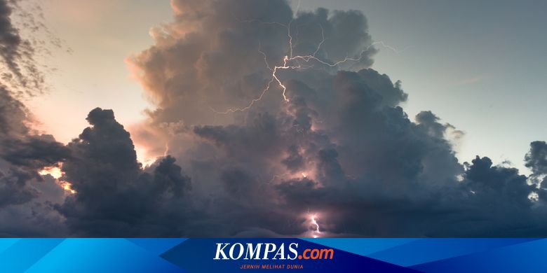 Apa Itu Awan Cumulonimbus dan Apa Dampaknya?