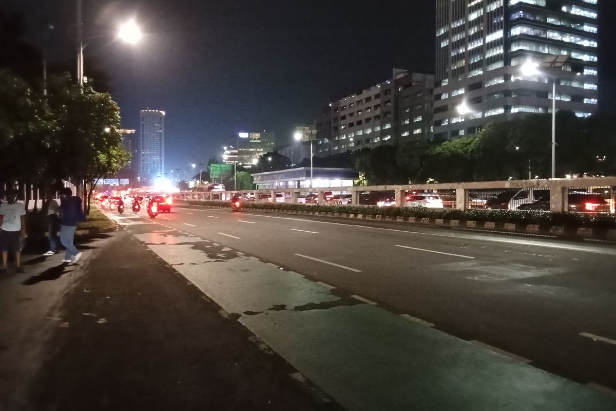 Lalu Lintas Jalan Gatot Subroto Kembali Lancar, Tol Arah Grogol Masih Macet