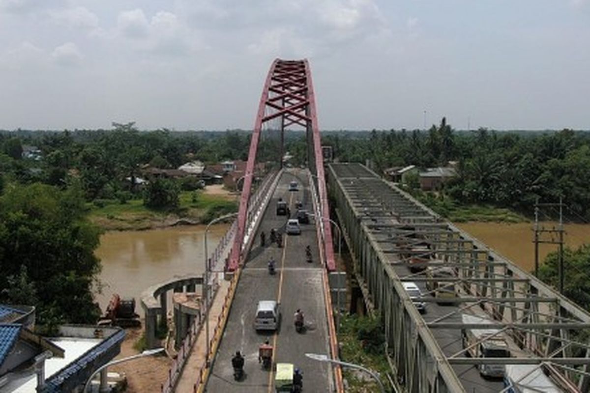 Jumat Ini, Jembatan Baja Terpanjang di Tol Trans-Sumatera Diuji Beban