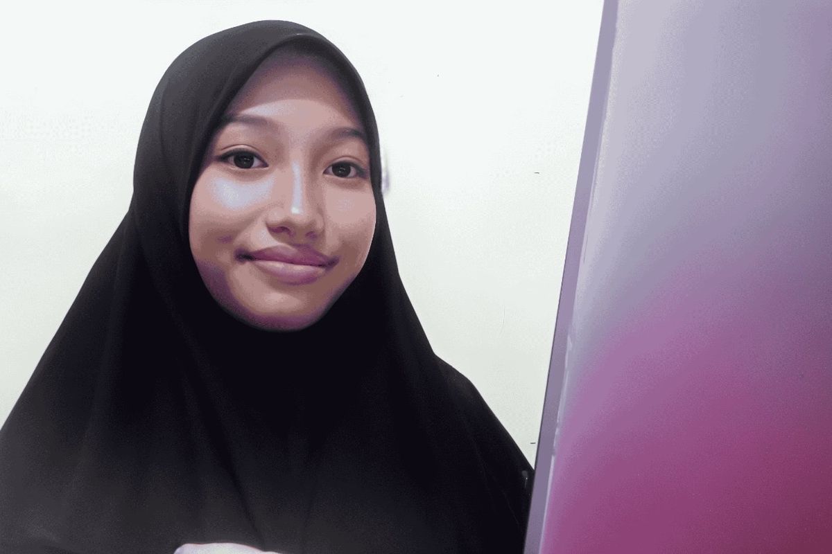 Kisah Yasmin Nayla Lolos SNBP 2025, Gadis 14 Tahun yang Jadi Mahasiswa Termuda Unair