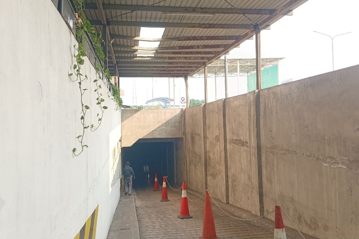 Penampakan Lokasi Wanita Jatuh dari Lantai 27 Green Pramuka Jakpus ...