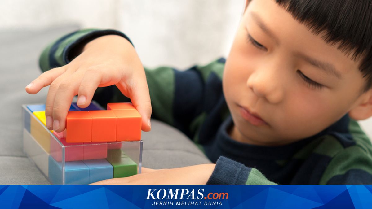 Mengenal Penyebab Autis, Gejala, dan Terapi yang Bisa Dilakukan