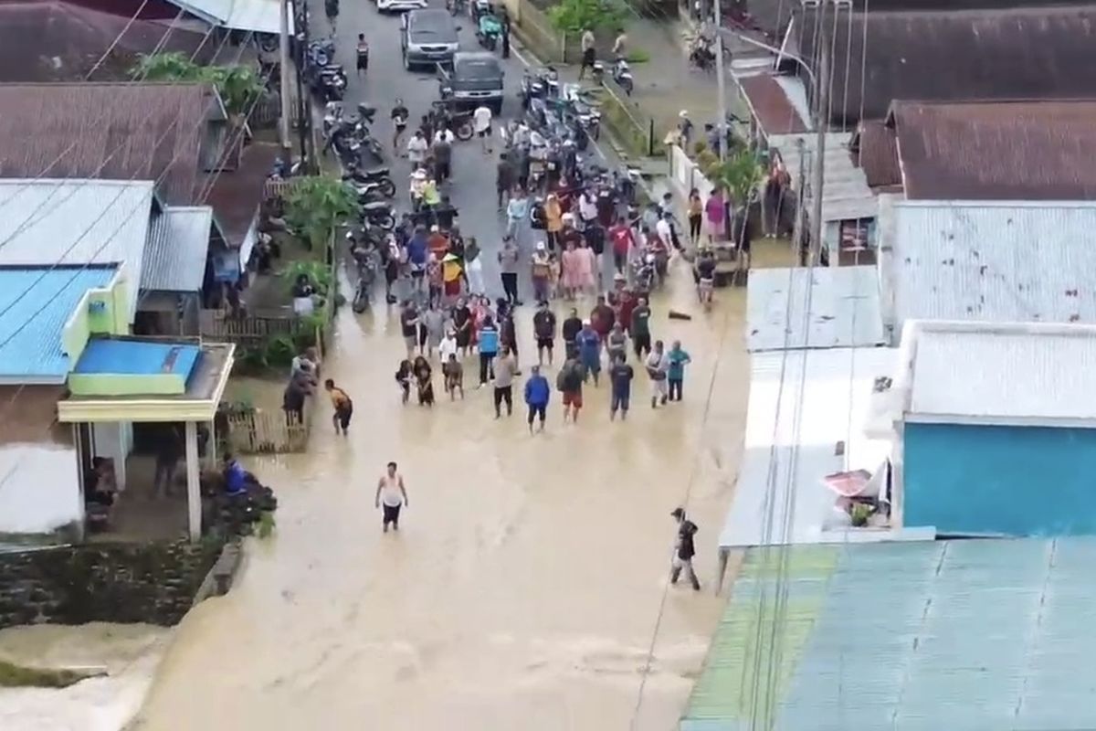 Update Banjir Lebong Bengkulu, 881 Rumah Terdampak, 4 Sekolah Diliburkan