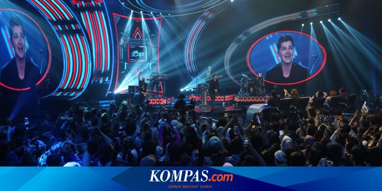 Vokalis The Script Beri Abdul Kejutan di Panggung Indonesian Idol 2018