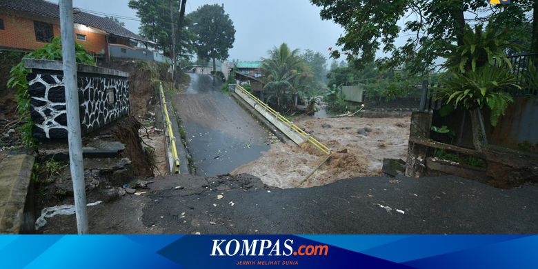 6 Jembatan di Cisarua Putus akibat Banjir Bandang, Ini Pesan Wamen PU