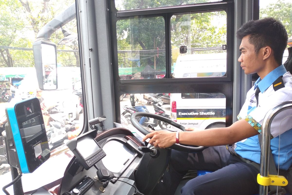 Menjajal Bus Listrik Trans Metro Pasundan Rute Leuwipanjang-Dago yang ...
