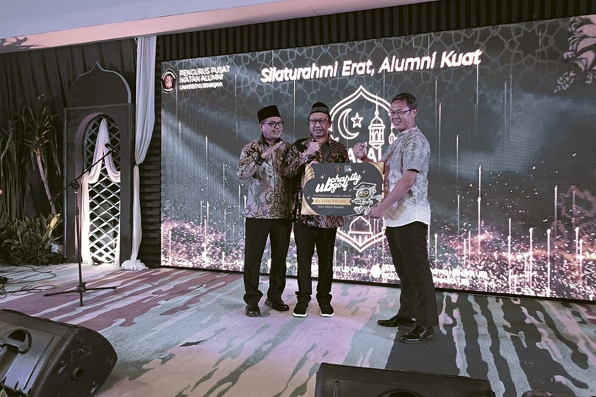 Halalbihalal IKA UB 2025, Alumni Serahkan Donasi Rp 1 Miliar untuk Dana ...