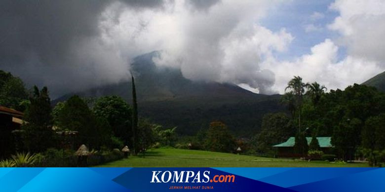 Gunung Lokon Meletus Pukul 08.20