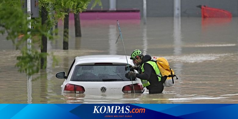 Pertolongan Pertama Mobil yang Terendam Banjir
