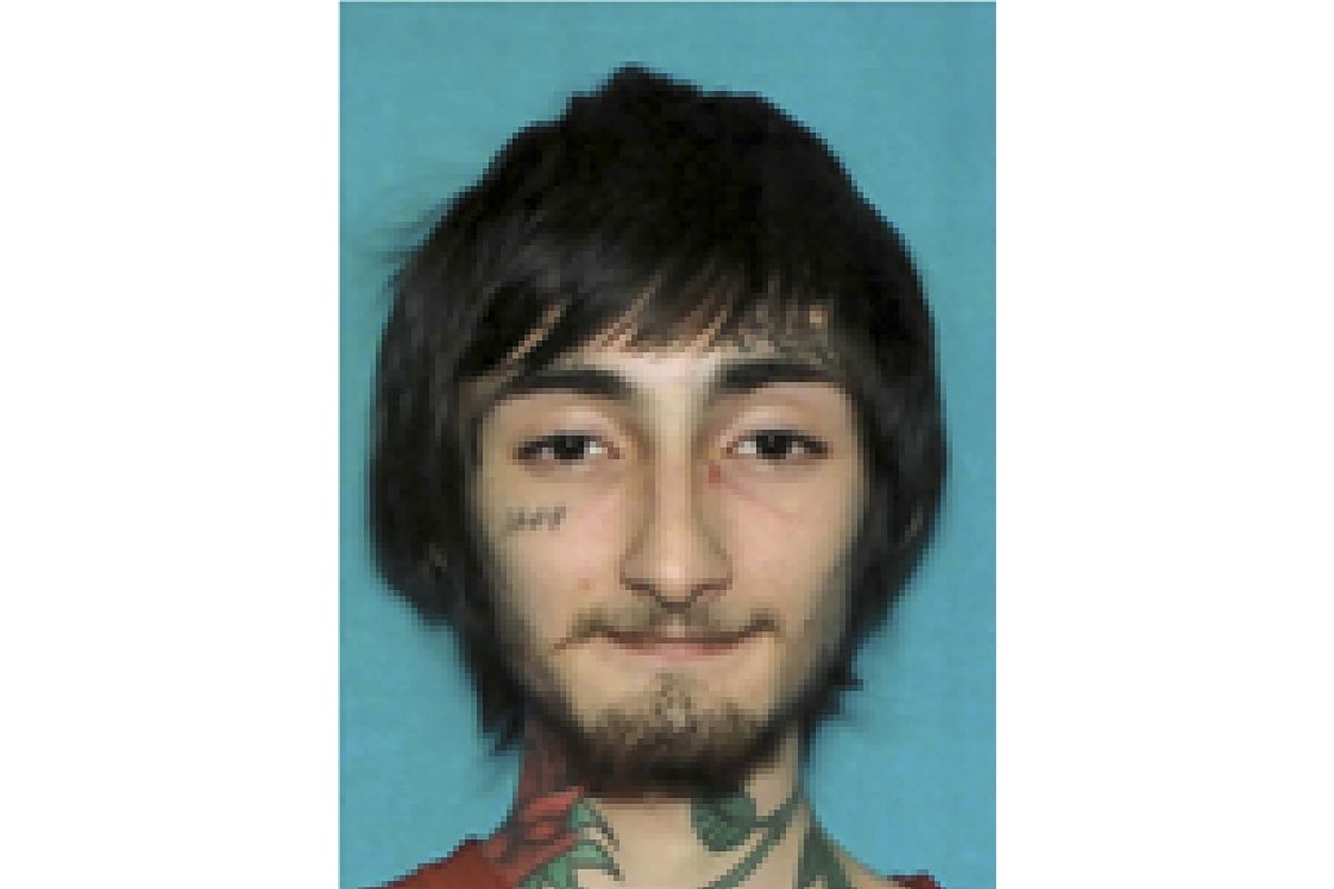 Polisi Tangkap Tersangka Penembakan Massal di Chicago Saat Hari ...