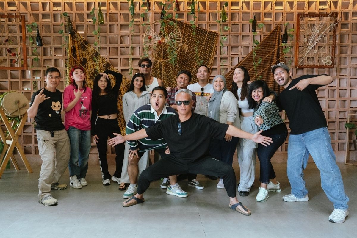 Dibintangi Cornelio Sunny dan Ratu Sofya, Film Rohtrip Usung Tema Horor ...