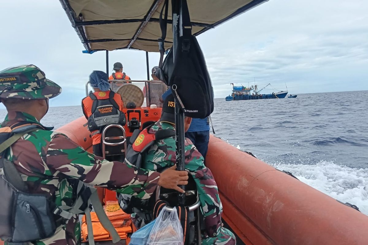 Kapal Tenggelam di Halmahera, 3 Orang Hilang, 2 Selamat Terapung 4 Hari di Laut