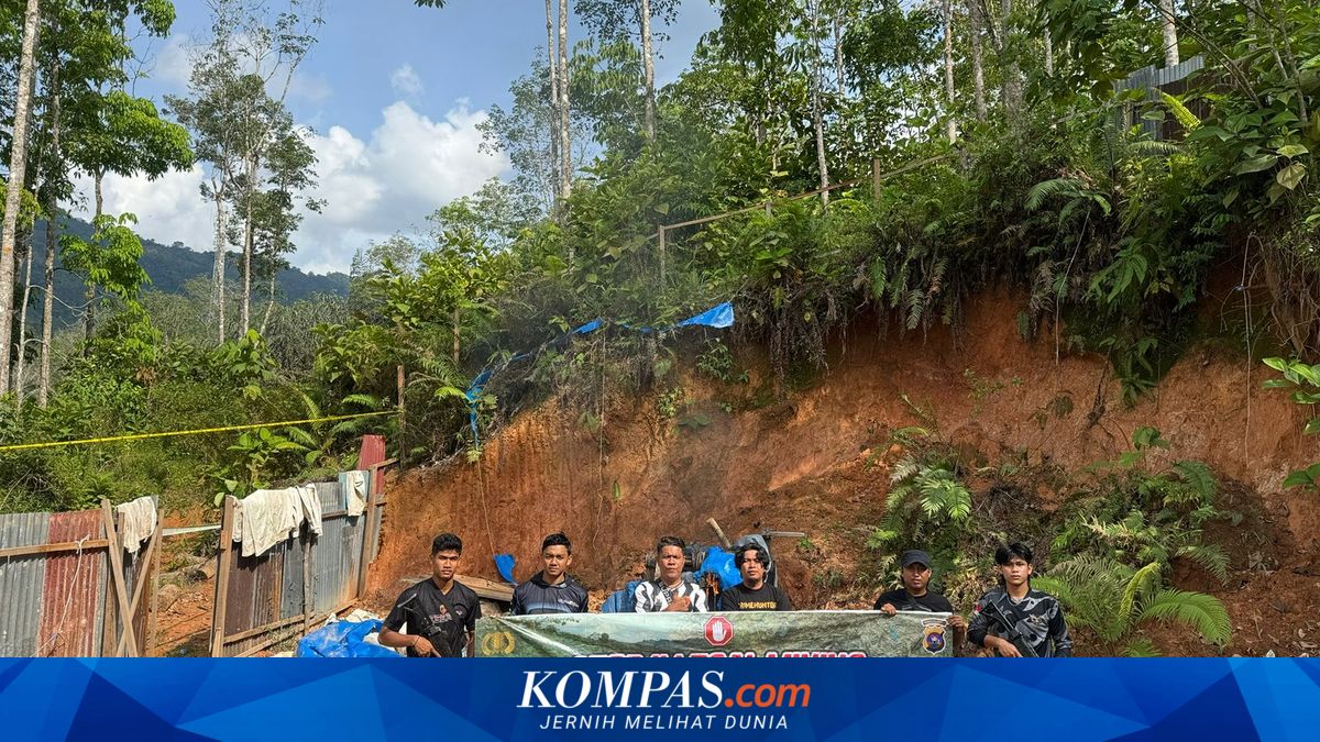 Polisi Segel Tambang Emas Ilegal di Solok Selatan, Pondok Penambang Dibakar