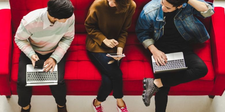 Ini Alasan Generasi Muda Perlu Memiliki Etika Digital dalam ...