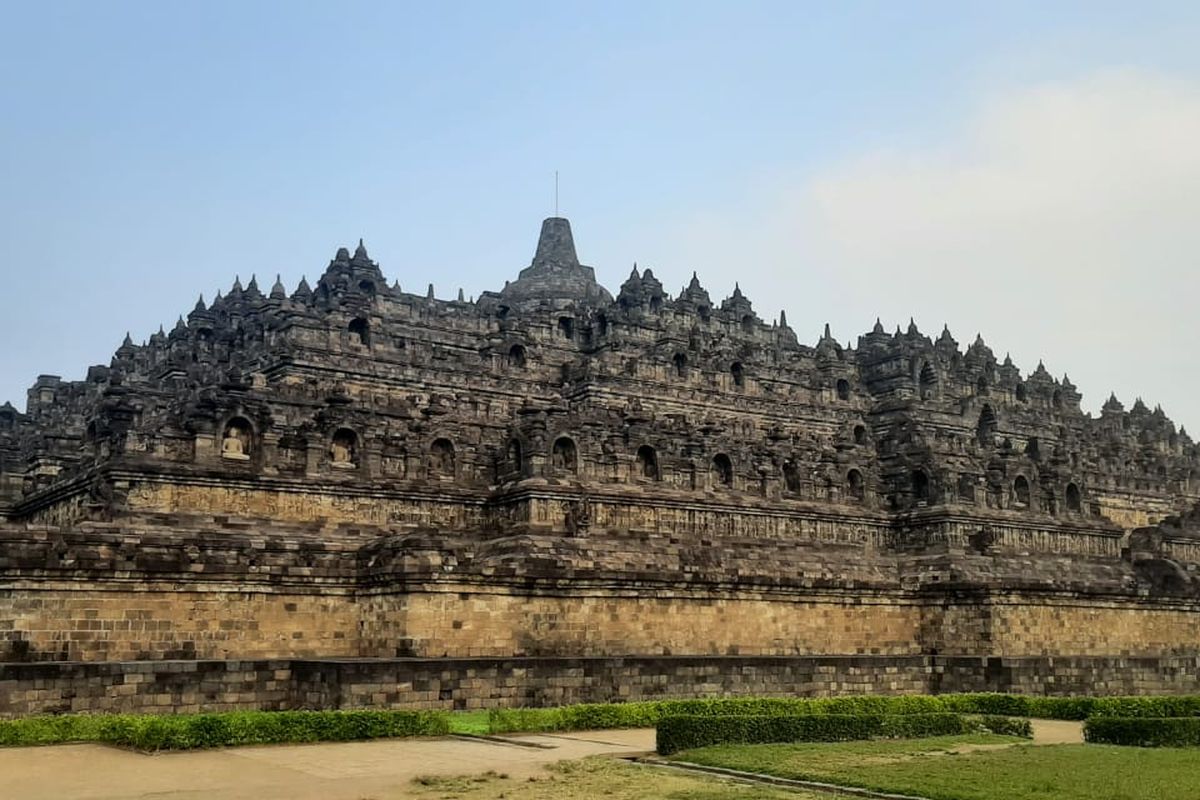 40 Candi Bercorak Buddha di Indonesia