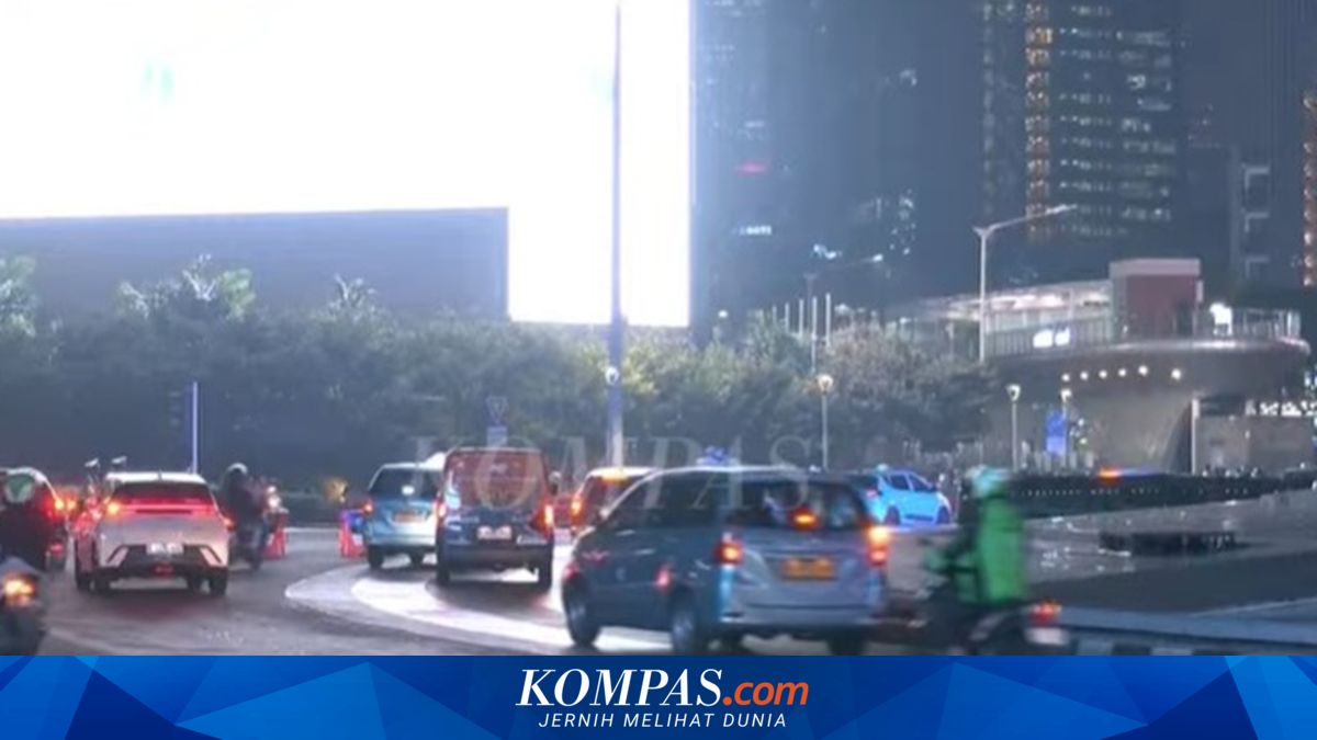 Lalu Lintas di Bundaran HI Lancar di Tengah Demo Mahasiswa