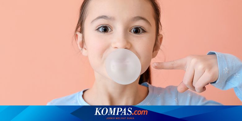 Tak Sengaja Menelan Permen Karet, Apa yang Harus Dilakukan?