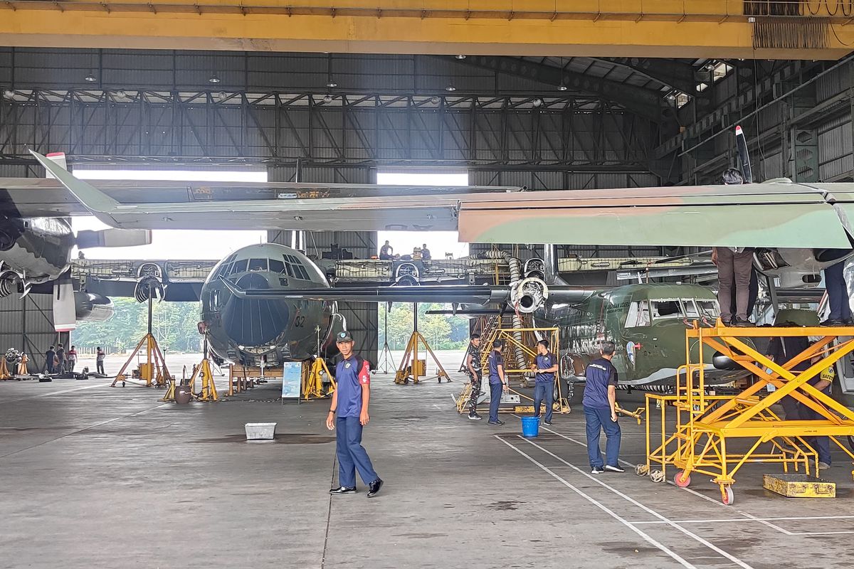 Mengintip Bengkel Pesawat Tempur TNI AU di Malang...