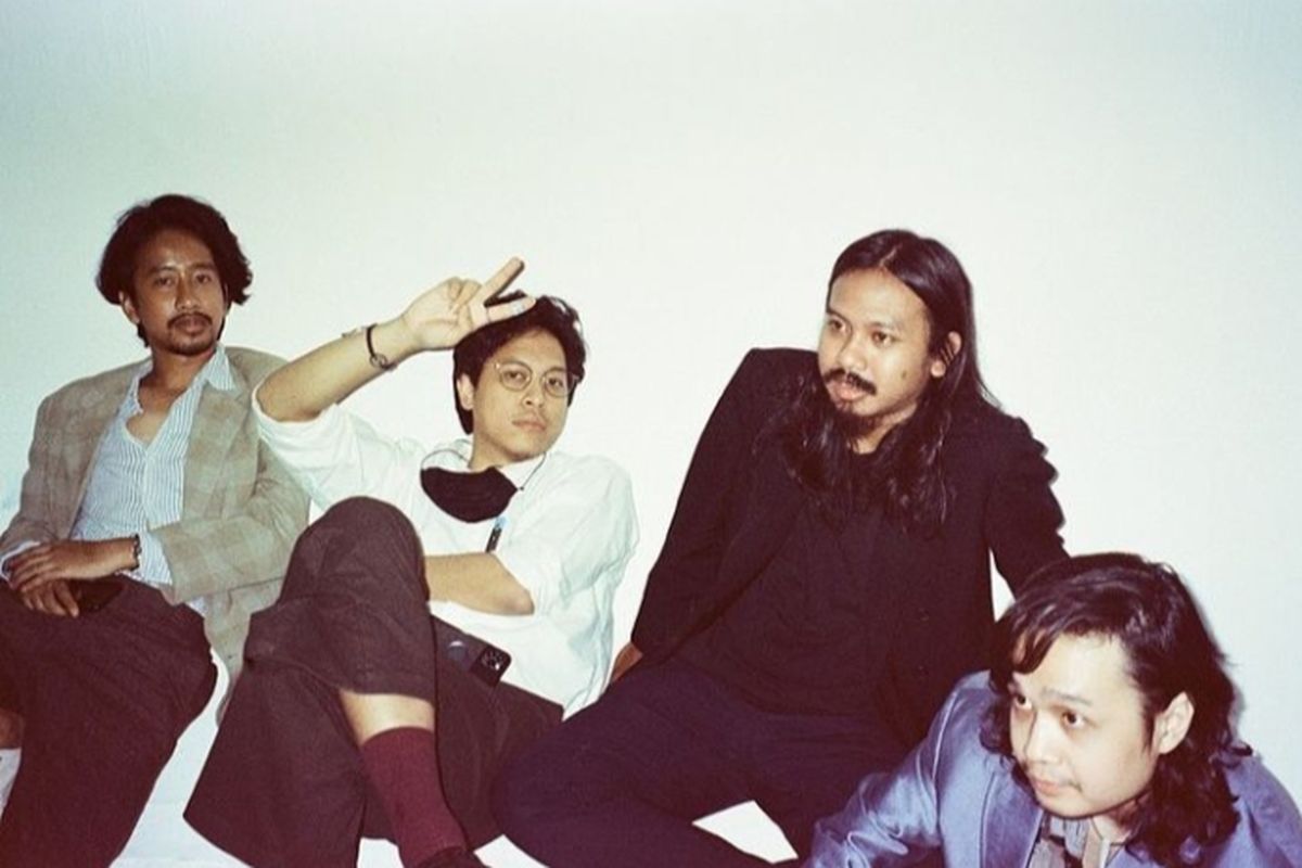 Lirik Lagu Ali, Singel Baru dari Feast