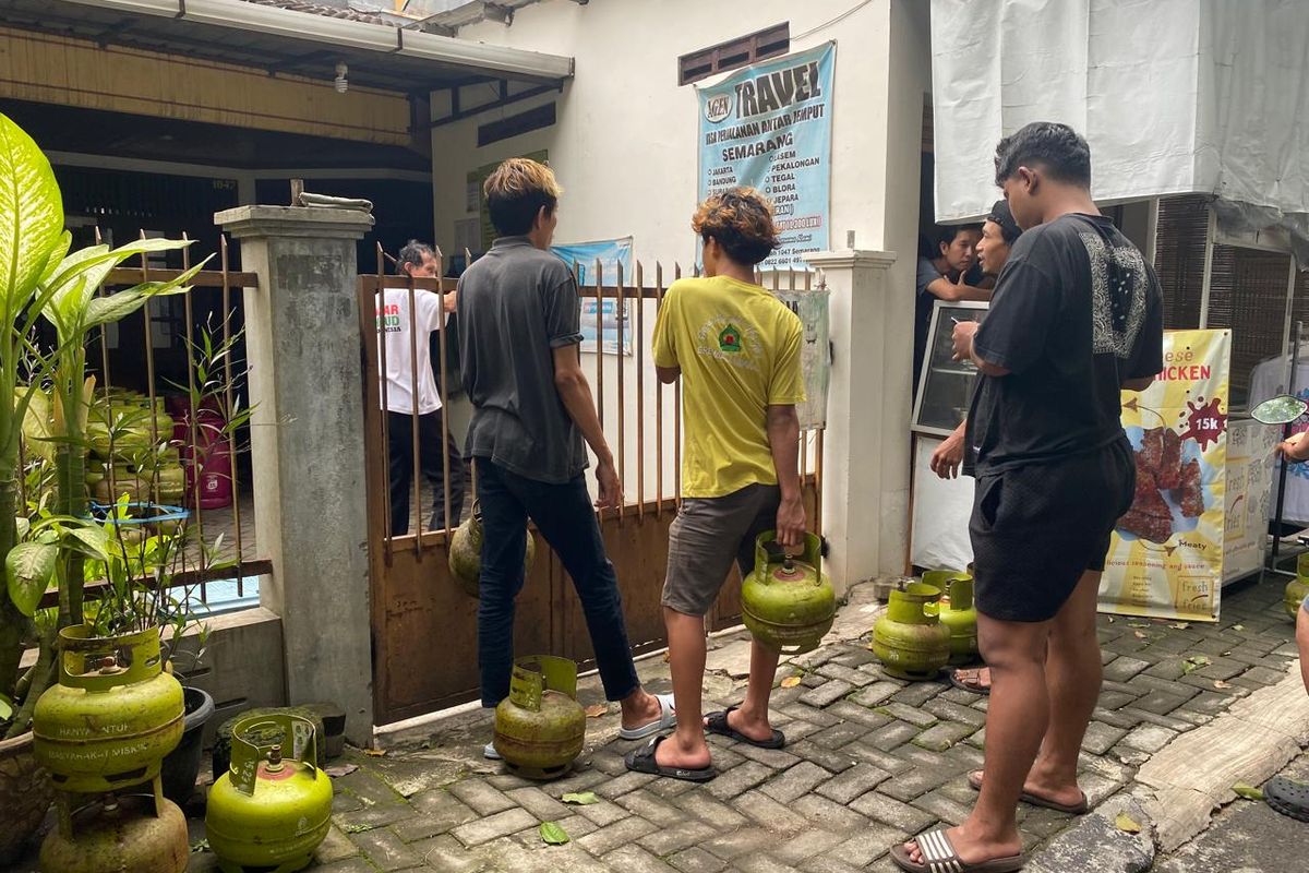 Cerita Warga Semarang Kesulitan Dapat Elpiji 3 Kg, Rela Keliling ...