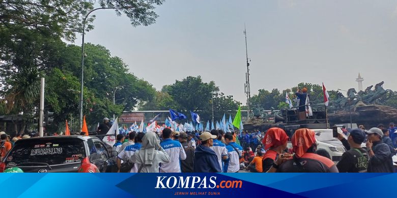 Ada Demo Buruh, Jalan Medan Merdeka Barat Ditutup