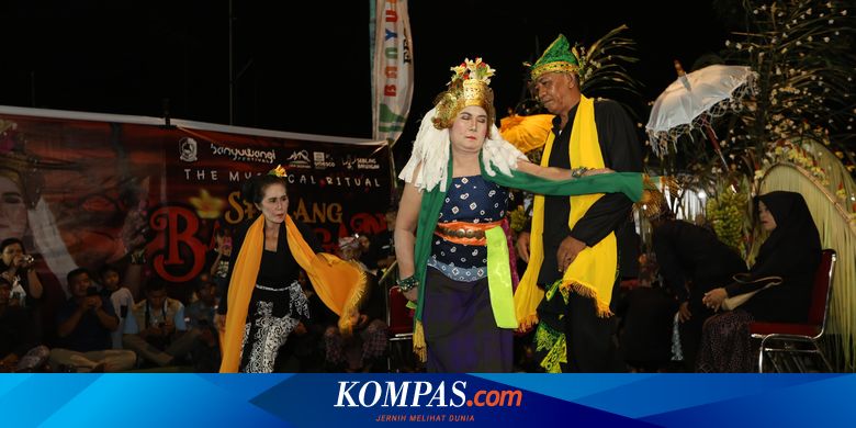 Sakralnya Tradisi Seblang Bakungan Banyuwangi Pukau Wisatawan